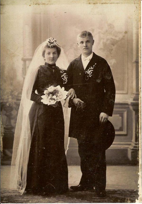 Bruden Var I Sort Om Bryllup Brudekjoler Og Brudebilleder Gennem